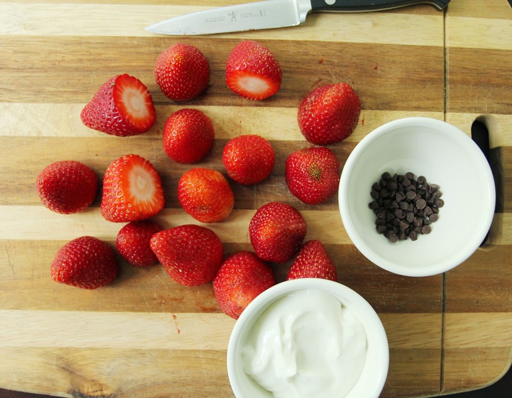 Frozen Yogurt Strawberry Ghosts: a Healthy Halloween Treat! – Less Than ...
