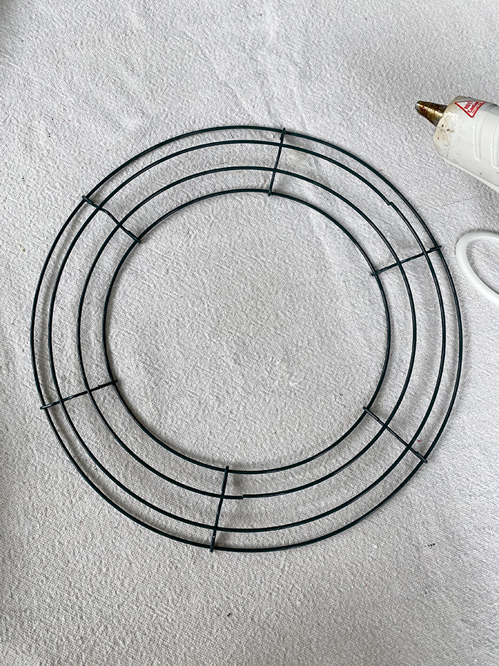 wire-wreath-frame-sm – Less Than Perfect Life of Bliss